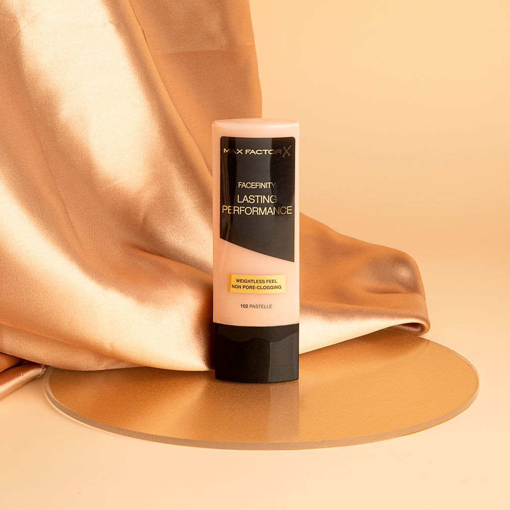 BASE LASTING PERFORMANCE MAX FACTOR - Agaval